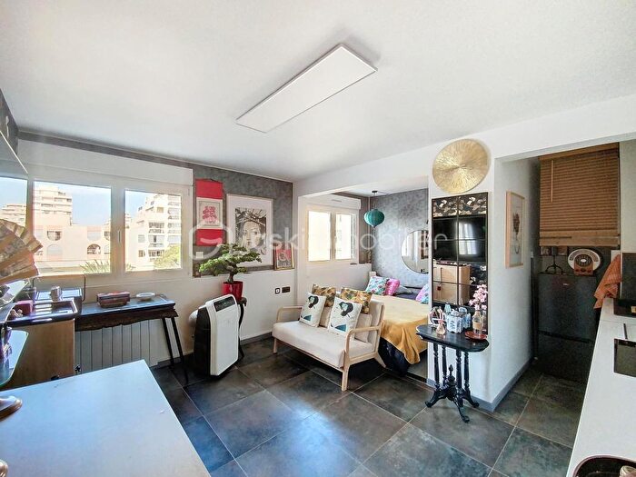 La Grande-Motte, Centre-ville, Port : Appartement 1 pièce à vendre