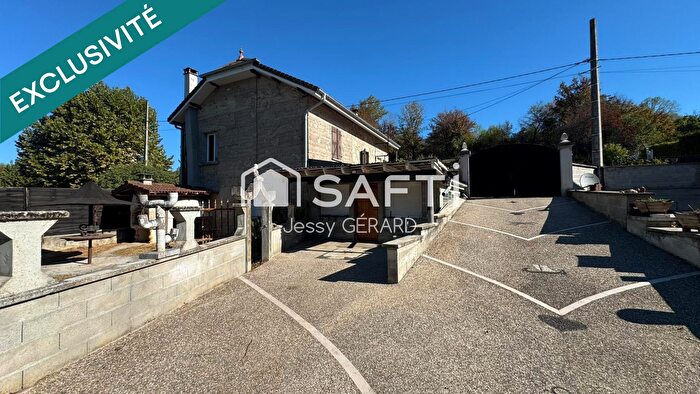 Maison 8 pièces à vendre à Groslée
