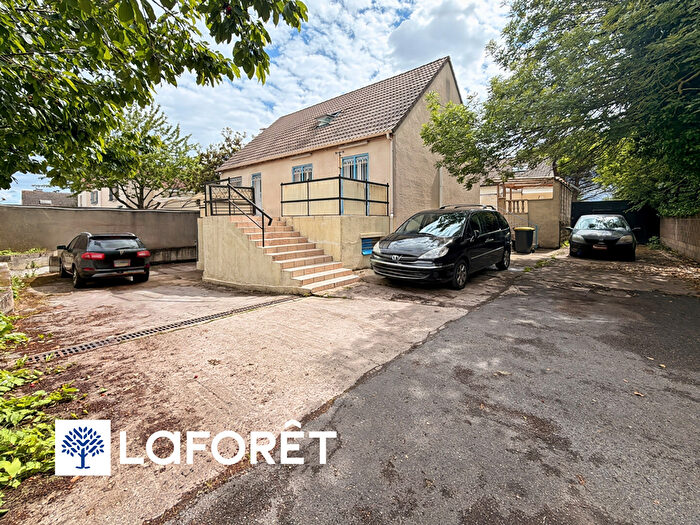 Maison 6 pièces à vendre - Grigny, Centre-ville, Blanc Manteaux