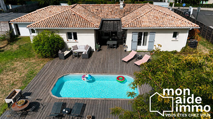 Maison 5 pièces à vendre à Carignan-de-Bordeaux