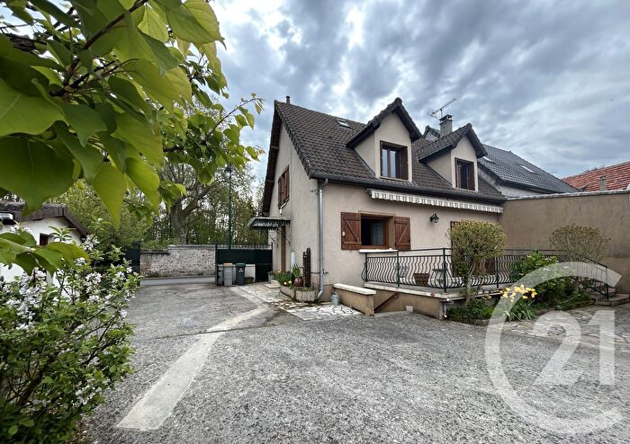 Maison à vendre - Santeny - 5 pièces - 3 chambres