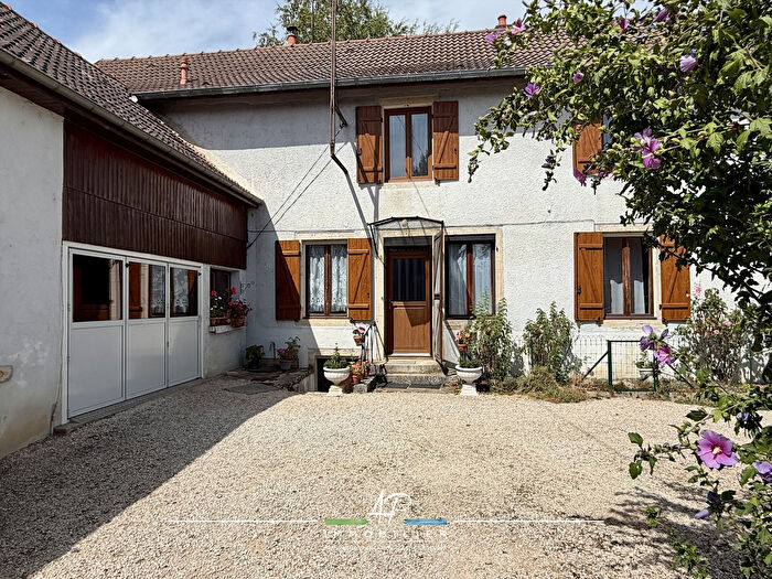 Magny-Saint-Médard : Maison 4 pièces à vendre