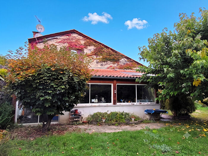 Maison 6 pièces à vendre à Coubon