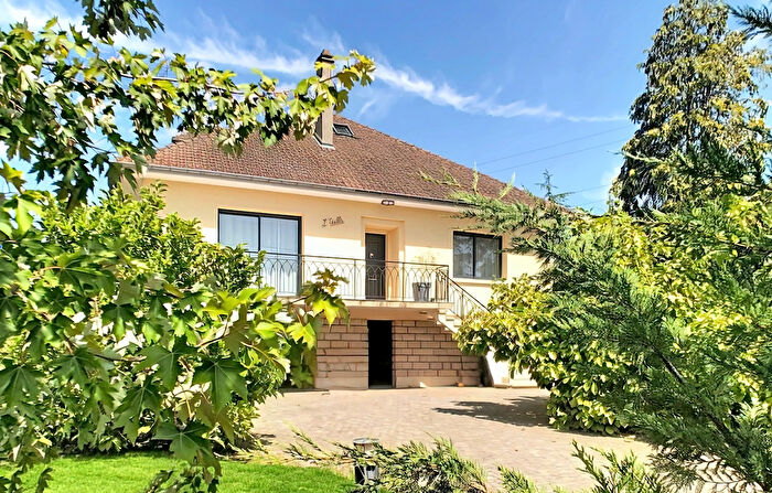 Les Essarts-le-Roi - Maison 8 pièces à vendre