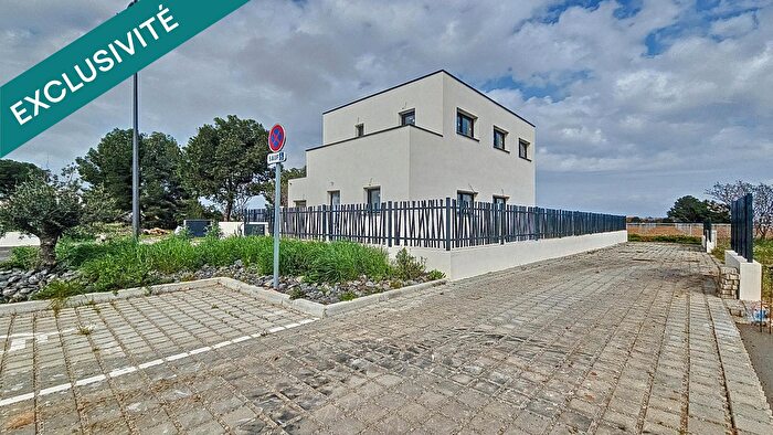 Maison à vendre - Vendres - 5 pièces - 4 chambres