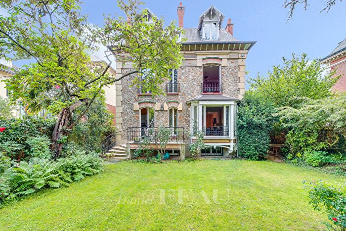 Maison à vendre - Versailles, Notre Dame - 9 pièces - 6 chambres