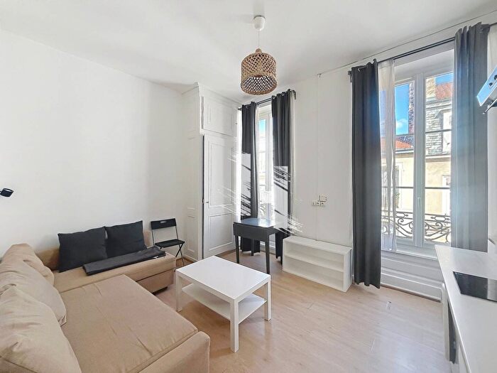 Appartement à louer - Lyon ème arrondissement - 2 pièces - 1 chambre