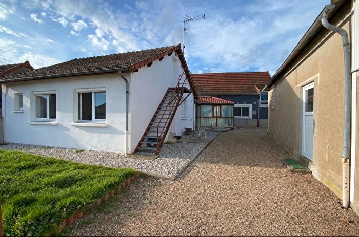 Maison à vendre - Digoin - 1 pièce - 1 chambre