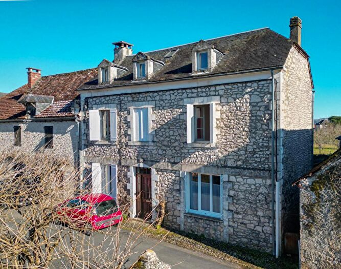 Maison à vendre - Souillac - 7 pièces - 4 chambres