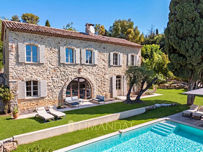 Maison 6 pièces à Mougins, Font Neuve, Saint-Basile, Fontmerle, Nartassière, à vendre