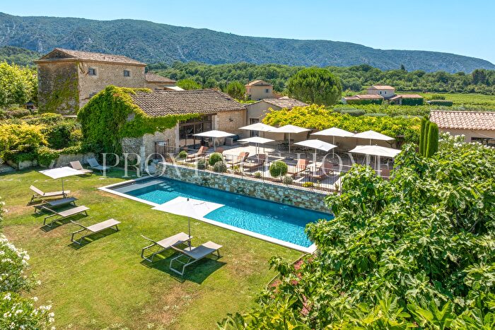 Gordes - Maison 18 pièces à vendre