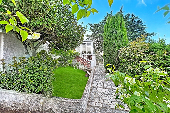 Apt : Maison 5 pièces à vendre