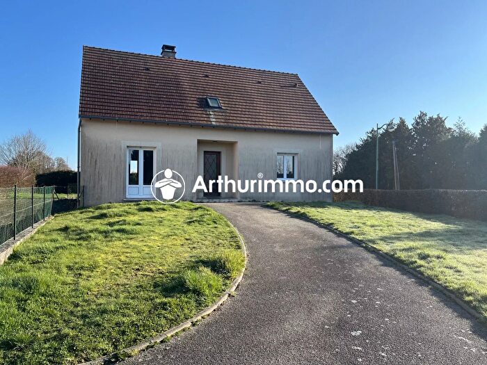 Maison 4 pièces à Joué-du-Bois, à vendre