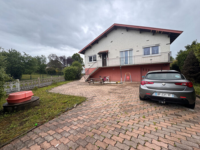 Maison 7 pièces à Moval, à vendre