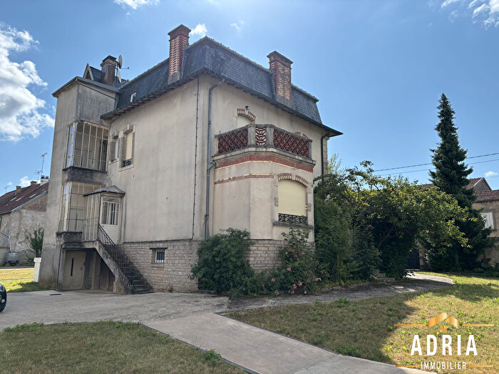Maison à vendre - Liffol-le-Grand - 10 pièces - 6 chambres