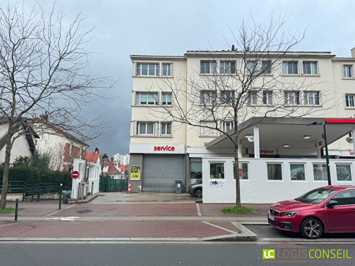 Appartement à louer - Bourg-la-Reine, Nord des pépinières - 3 pièces - 2 chambres