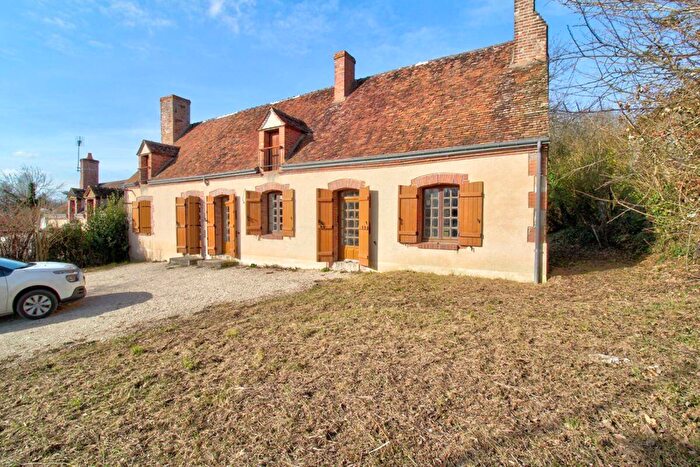 Maison à louer - Le Moulinet-sur-Solin - 5 pièces - 3 chambres