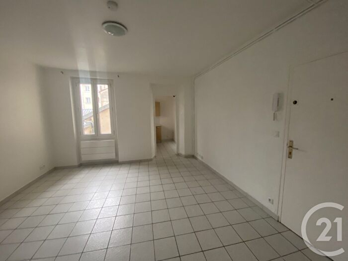 Appartement à louer - Mantes-la-Jolie, Centre-ville - 3 pièces - 2 chambres