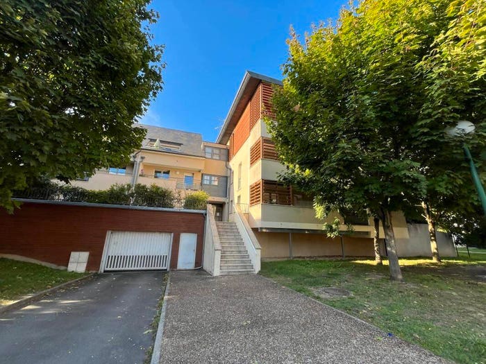 Centre Ville, Blois : Appartement 2 pièces à louer