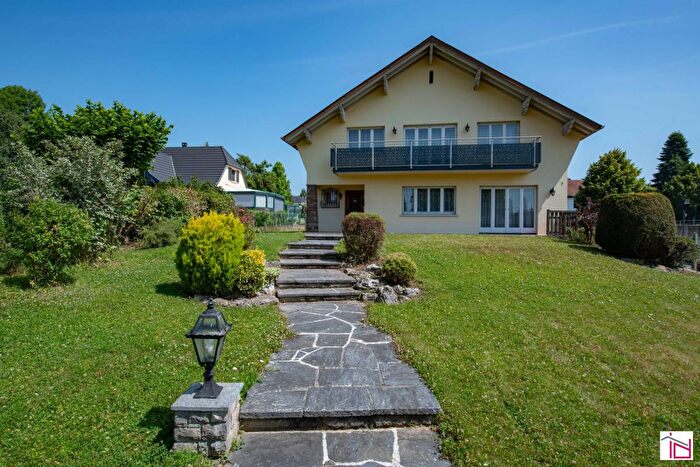 Maison à vendre - Bruebach - 6 pièces - 4 chambres