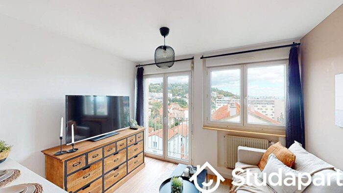 Appartement à louer - Saint Alyre, Clermont-Ferrand - 1 pièce - 1 chambre