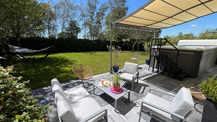 Plaisir : Maison 8 pièces à vendre