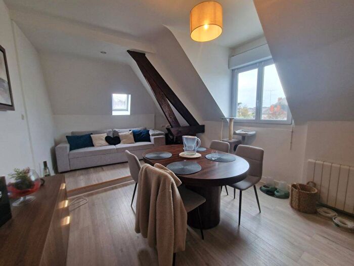 Appartement à louer - Centre, Saint-Pierre-des-Corps - 2 pièces - 1 chambre