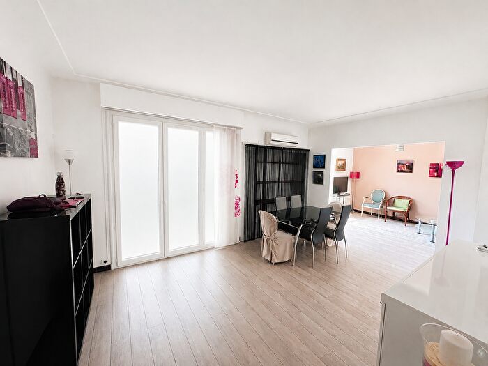 Nîmes, Jean Jaurès : Appartement 3 pièces à louer