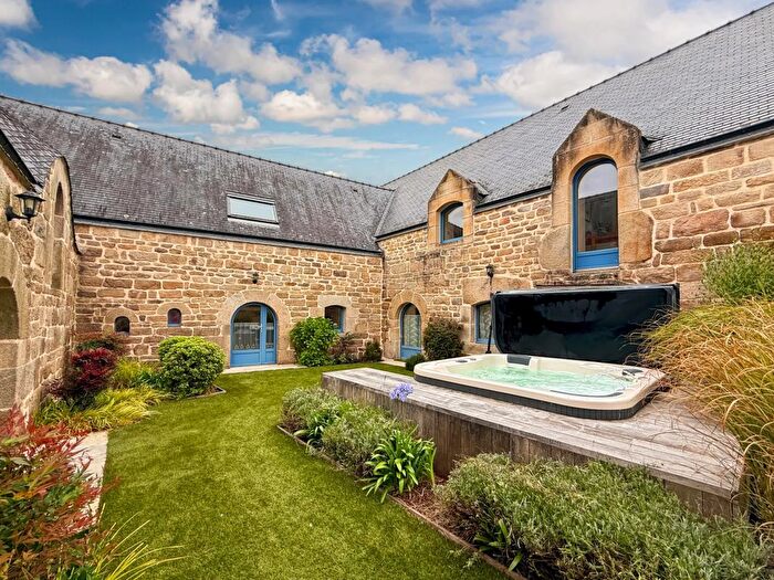 Maison à vendre - Melrand - 10 pièces - 5 chambres