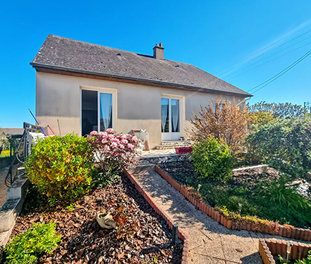 Maison à vendre - Montreuil-Bellay - 5 pièces - 4 chambres