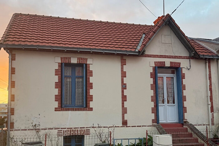 Maison à vendre - Saint-Brevin-les-Pins, Centre-ville, Stade - 4 pièces - 2 chambres