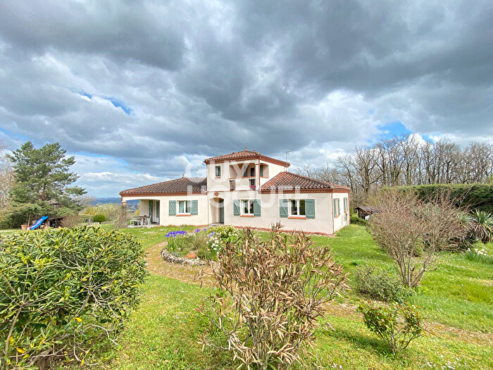 Maison à vendre - Puygouzon - 6 pièces - 4 chambres