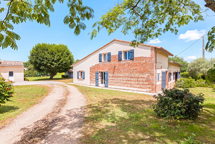 Castelnau-d'Estrétefonds : Maison 10 pièces à vendre
