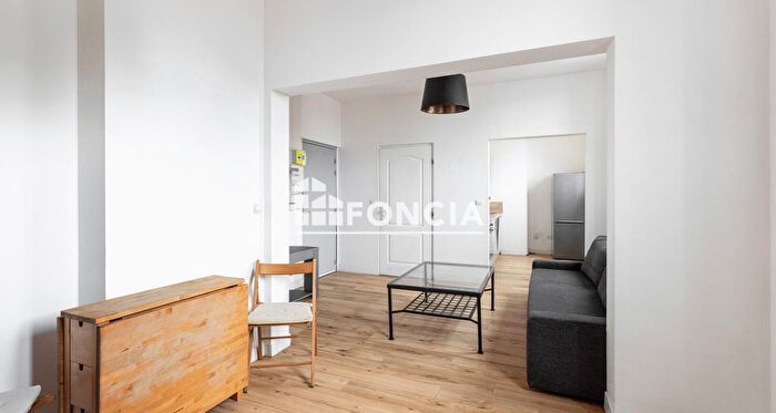 Appartement à vendre - Roubaix, Centre-ville, Crouy - 2 pièces - 1 chambre