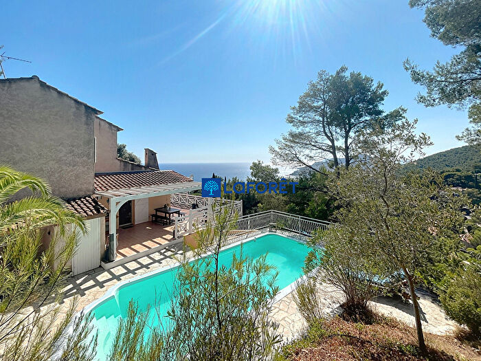 Maison 4 pièces à vendre à Carqueiranne