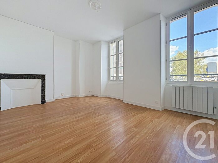 Appartement 3 pièces à Melun, Rive de Seine, Sud, à louer