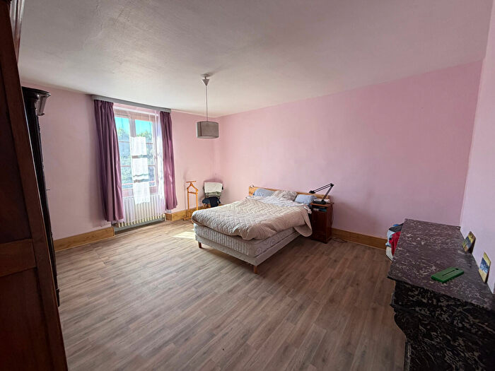 Maison 7 pièces à vendre à Quingey