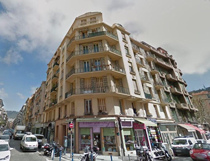 Appartement à louer - Nice, Riquier - 2 pièces - 2 chambres