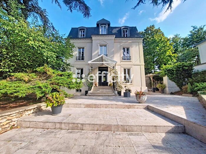 Maison 11 pièces à vendre à Montmorency, Centre Montmorency