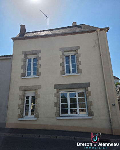 Maison 4 pièces à vendre à Montsûrs