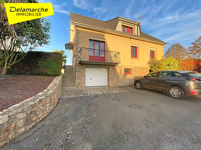 Maison 6 pièces à Saint-Hilaire-du-Harcouët, à louer