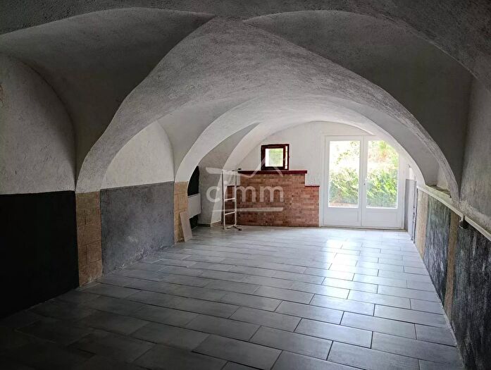 Maison à vendre - Bayons - 4 pièces - 1 chambre