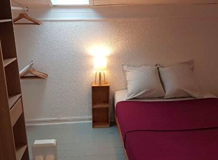 Bourg, Eysines : Maison 2 pièces à louer