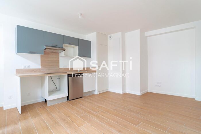 Appartement à vendre - Villandraut - 2 pièces - 1 chambre