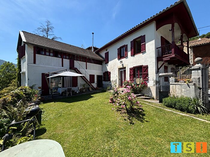 Cazaunous - Maison 8 pièces à vendre