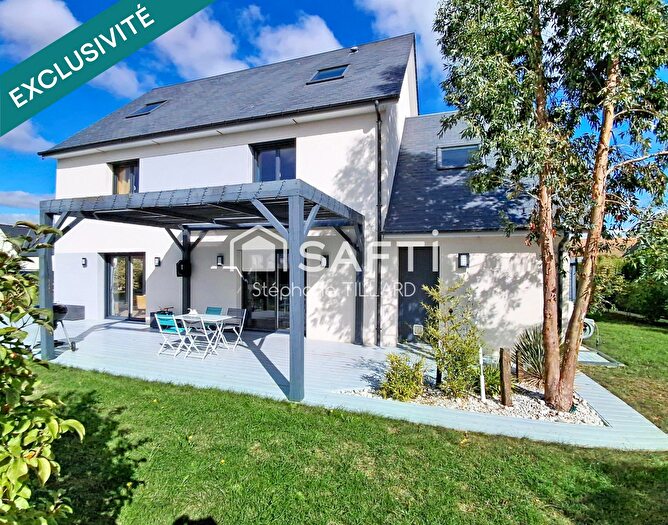 Maison 9 pièces à Boulon, à vendre