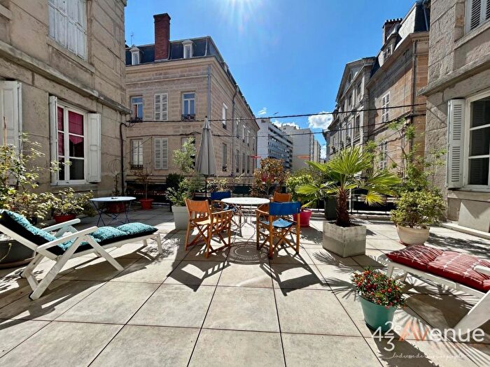 Appartement à vendre - Saint-Chamond, Centre-ville, Saint-Ennemond, Chavanne - 6 pièces - 2 chambres