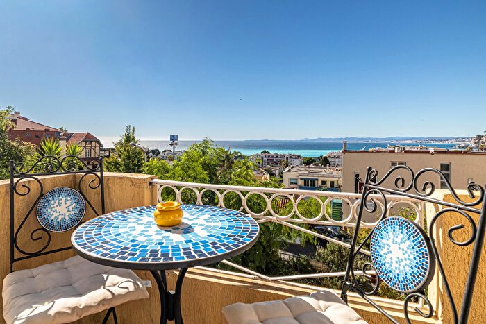 Maison à vendre - Nice, Mont-Boron - 4 pièces - 3 chambres