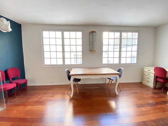 Maisons à vendre et appartements à louer - 1