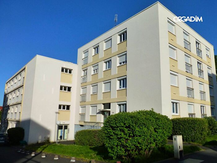 Appartement à louer - Sud-Saint Jacques, Clermont-Ferrand - 1 pièce